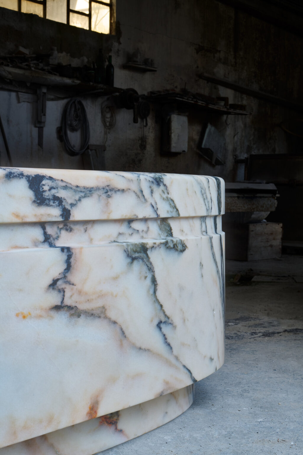 Hamilton Bathtub - Marmi Natural Stone