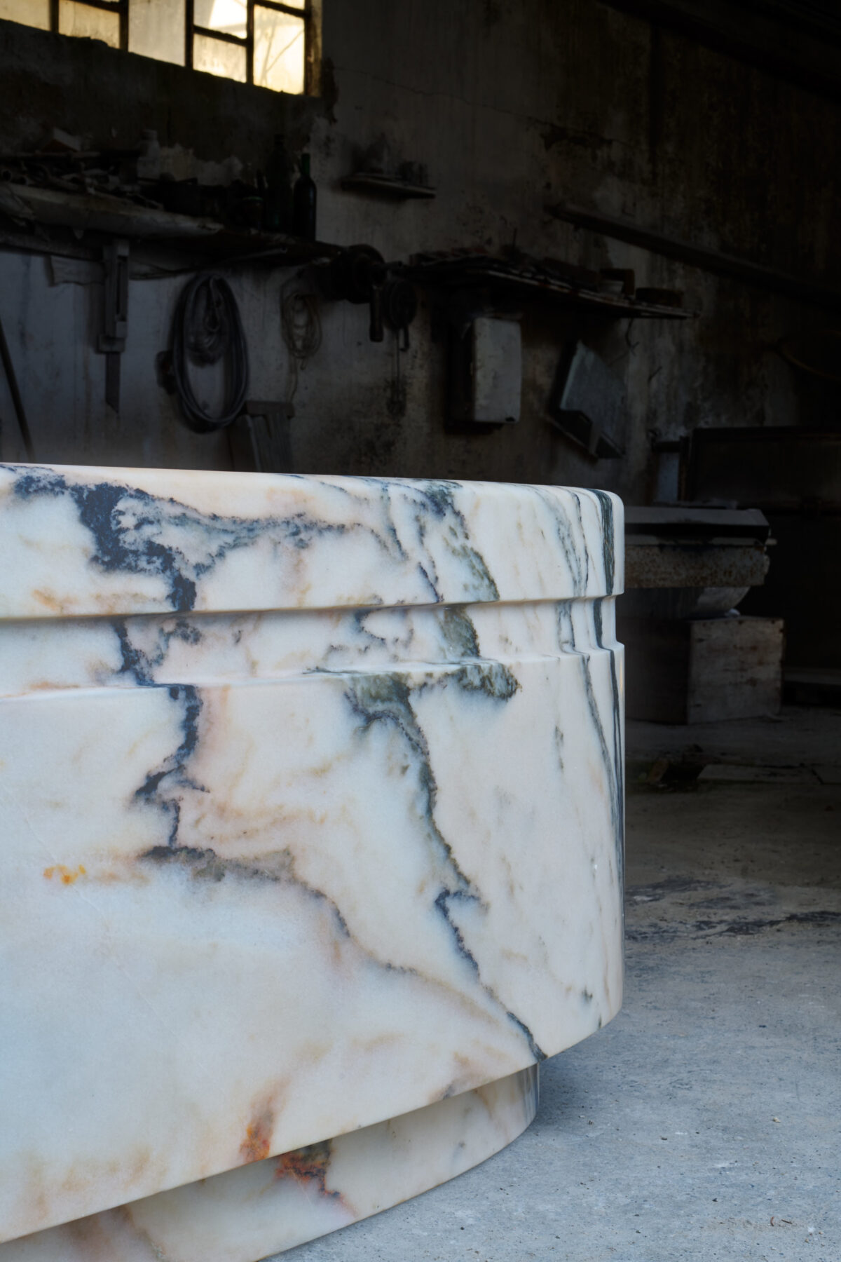 Hamilton Bathtub - Marmi Natural Stone